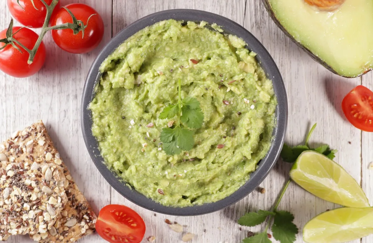 El secreto del zumo de lima: beneficios, recetas y consejos para una vida saludable